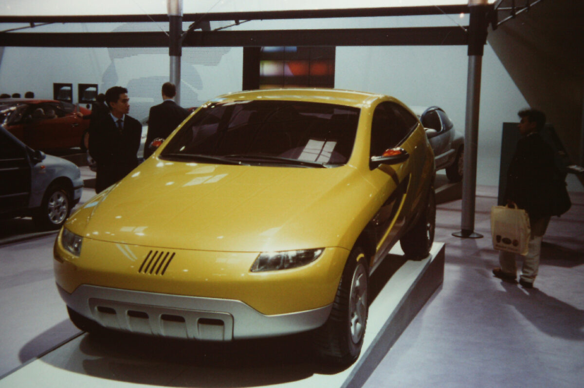 April 1996. Autosalon Turin. Weltpremiere bei Mercedes-Benz. Zwei Jahre ...